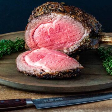 Pepper Crusted Roast Beef - Dishes With Dad
